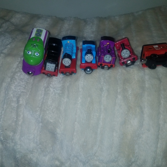 Thomas & Friends | Toys | Thomas The Train Cars With Magnets | Poshmark